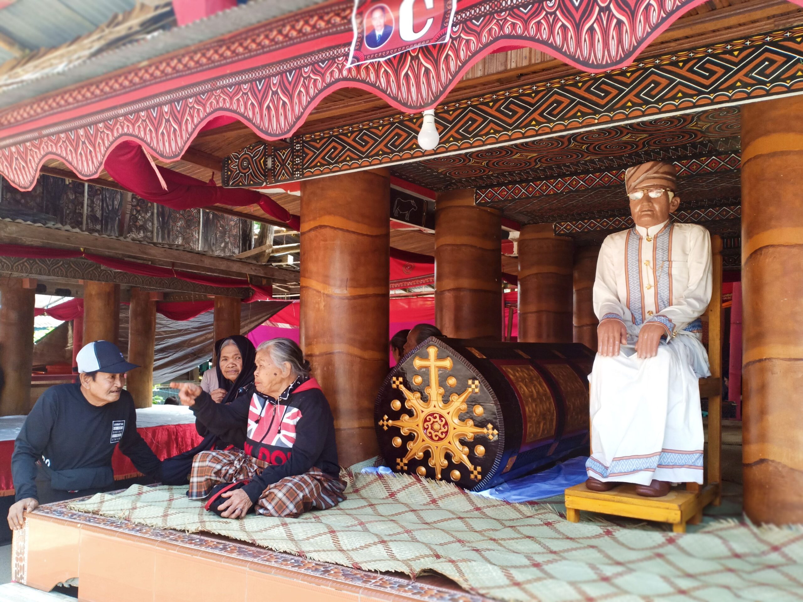 Travel Foto: Mengintip Upacara Rambu Solo’, Ritual Pemakaman orang ...