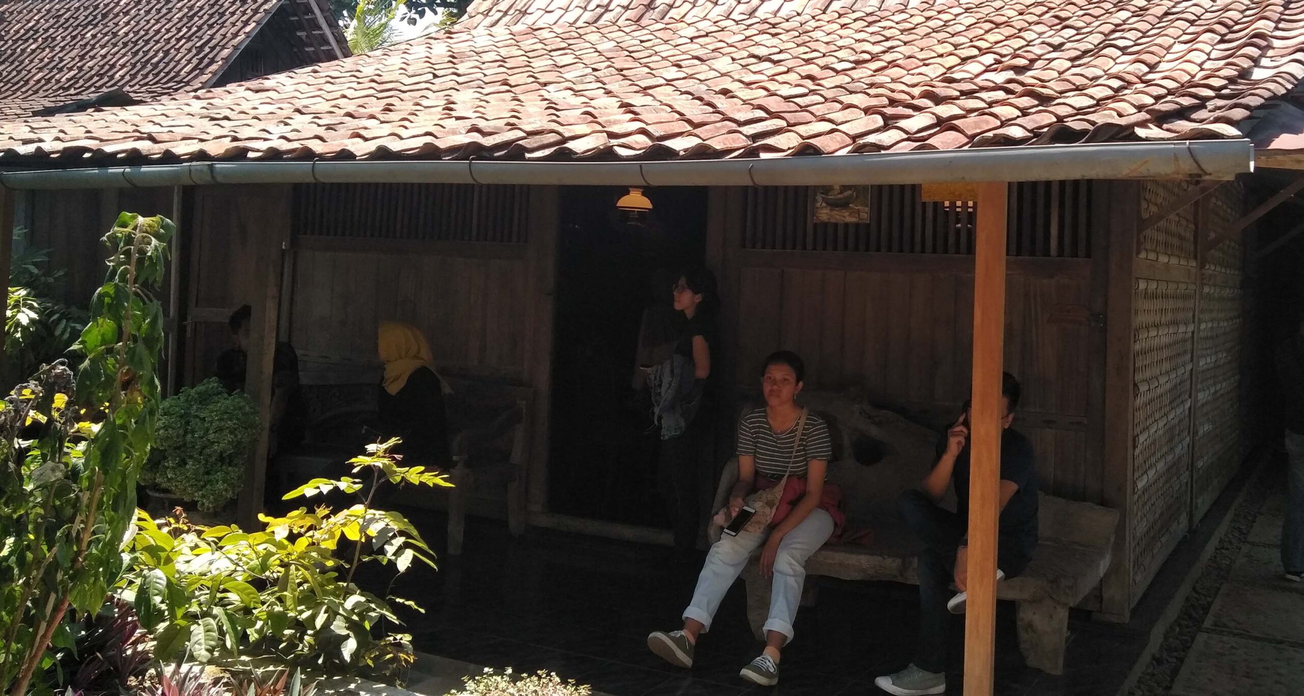 Merawat Tradisi Leluhur Orang Osing