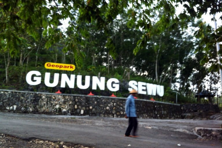 Kawasan Karst Gunungsewu Terancam Terpangkas