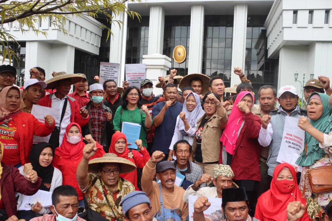 Bank Tanah, Sinyal Kemunduran Reforma Agraria