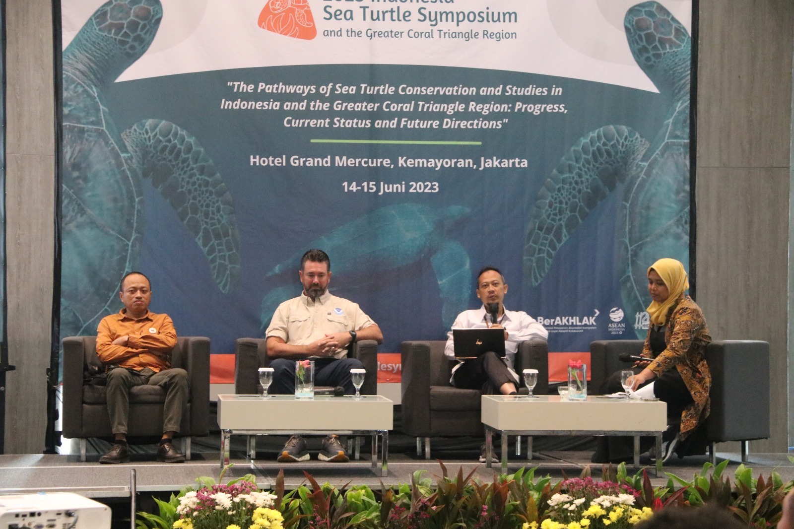 Pekerjaan Rumah Melindungi Penyu dari Ancaman Kepunahan - Mongabay.co.id