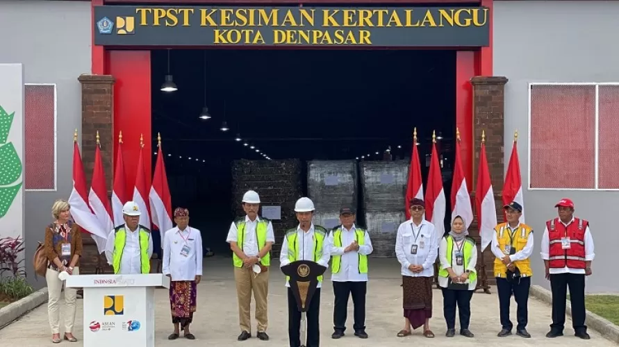 Warga Protes Dampak Pembangunan TPST di Bali