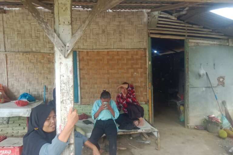 Konflik Sinar Mas, Petani Padang Halaban Ngadu ke Komnas HAM